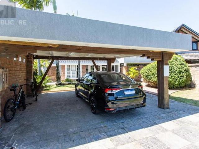 Casa 4 suites no Terra Ville, com home office, estar íntimo, 4 vagas e piscina