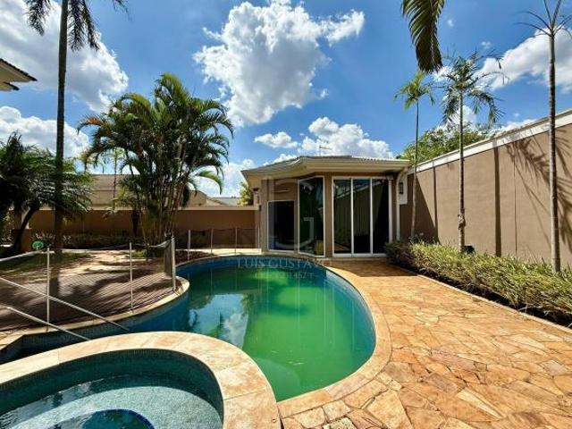 CASA 4 SUÍTES COM PISCINA OUROVILLE