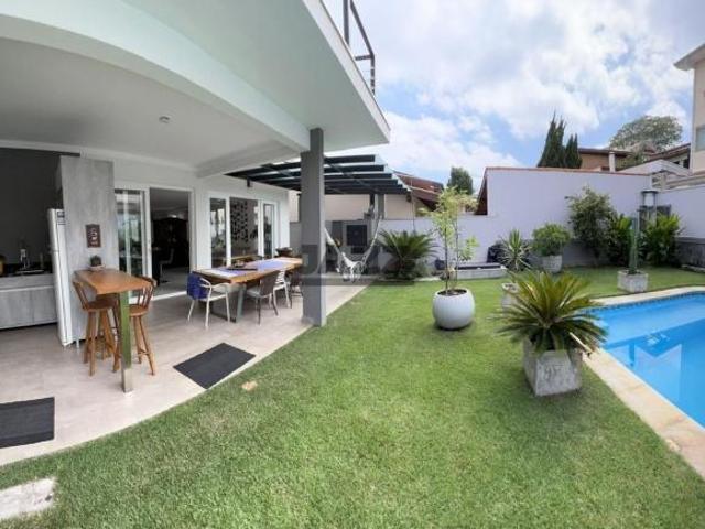 Casa 4 suítes com piscina e área gourmet completa no Jardim Esplanada II em São José dos Campos