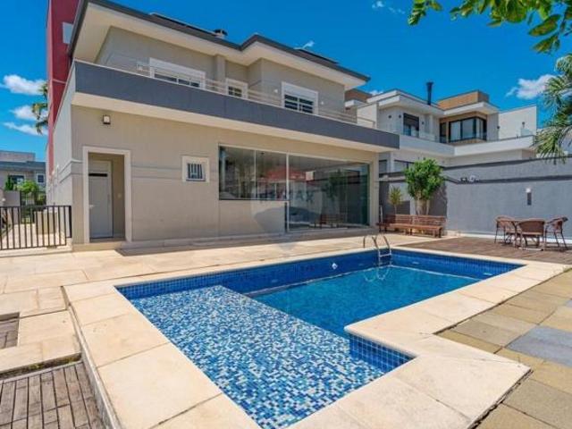Casa 4 suites Condominio Swiss Park a venda