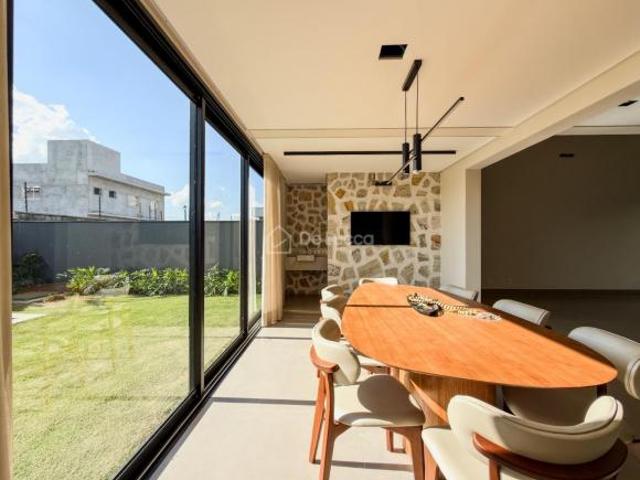 CASA 4 SUÍTES E PISCINA NO RESIDENCIAL SANTORINI PARQUE BRASIL 500, PAULINIA