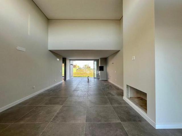 Casa 4 suítes espaçosas, casa térrea, nunca habitada no condomínio fechado Allure Beach Condo em Xan