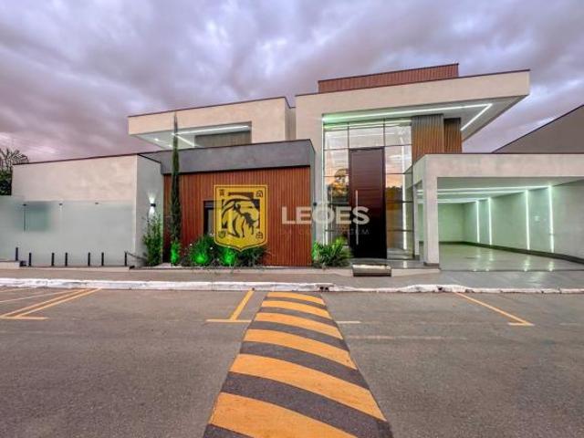 CASA 4 SUÍTES | LAZER COMPLETO | ARQUITETURA DIFERENCIADA | JOCKEY CLUB VP