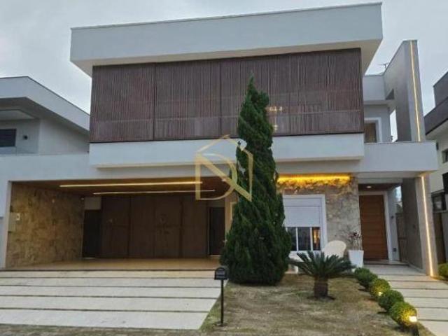 Casa 4 suítes piscina 457m² Jardim do Golfe Urbanova