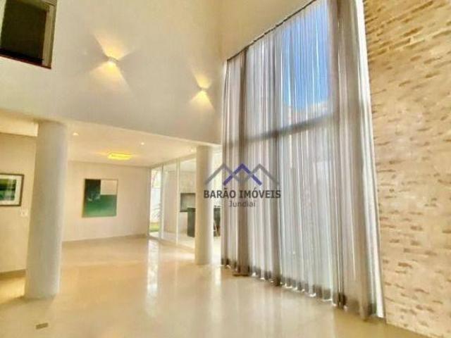 Casa 4 suítes,263,86 m² de área construída e 641,14 m² terreno disponível p/ venda e locação no Co