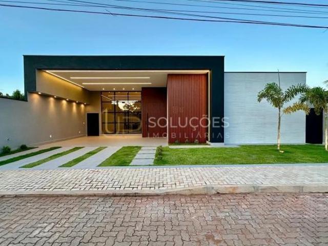 Casa 4 Suítes 2 c/ Closet Armários Planejados + Piscina + Aquecimento Solar | Condomínio RK, Sobra