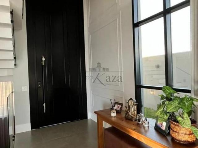 Casa 4 quartos 400m² Condomínio Alphaville II Urbanova porteira fechada