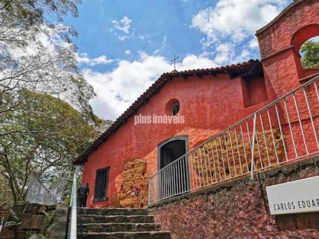 Residência com 4 Quartos 4 Suítes 4 Vagas no Morumbi!