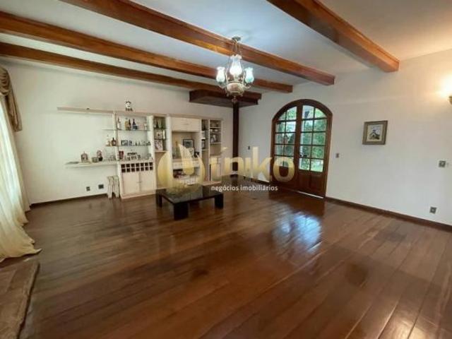 Casa, 4 quartos, 4 suites, 10 vagas