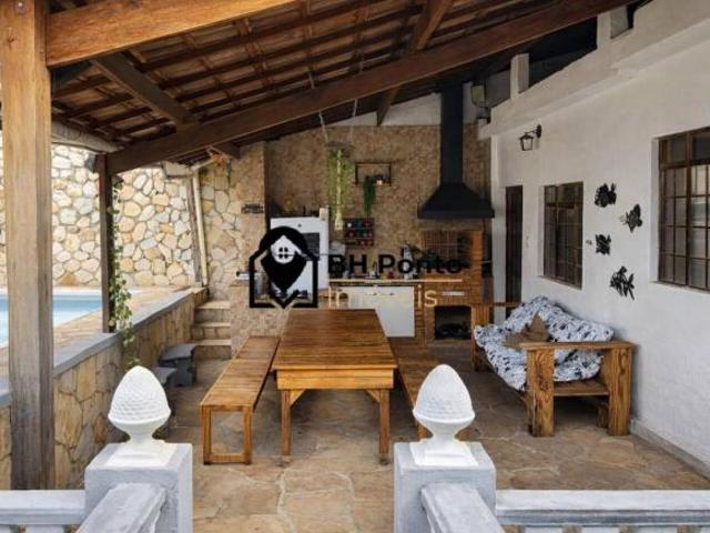 Casa 4 Quartos, 4 Vagas à Venda Bairro Alípio de Melo Belo Horizonte