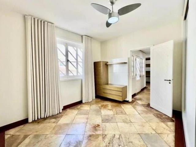 CASA | 4 QUARTOS | 01 SUITE | 02 BANHEIROS | 4 VAGAS