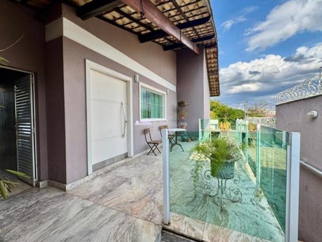 Casa 4 Quartos, 1 Suíte Master 360 m² Itapoã