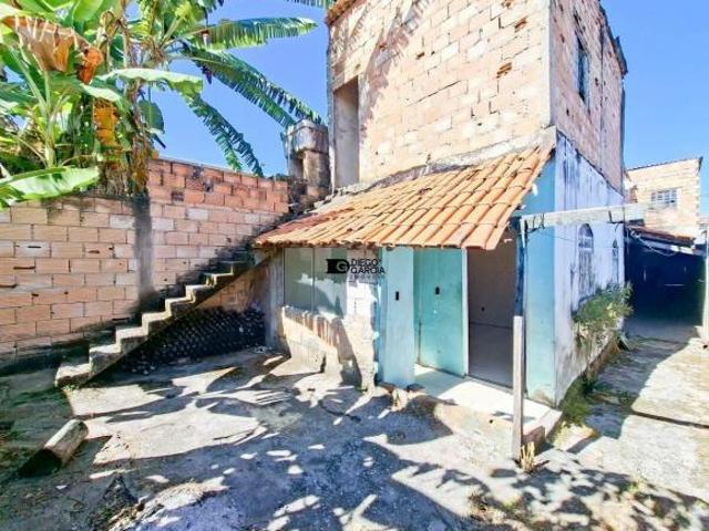 Casa 4 Quartos 1 Suíte com Jardim e 4 Vagas em Contagem Bairro Tropical