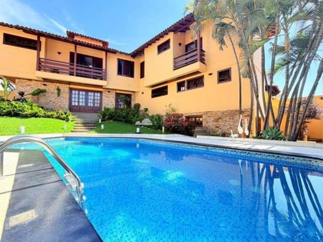 Casa 4 quartos 1 suíte Santa Amélia