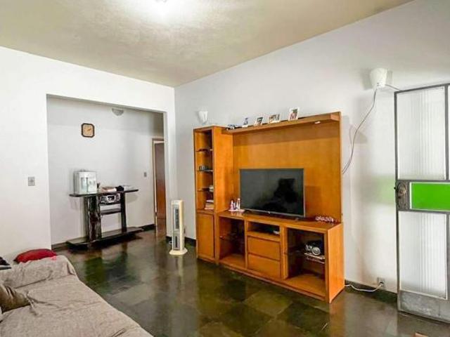 Casa, 4 quartos, 1 suite, 5 vagas