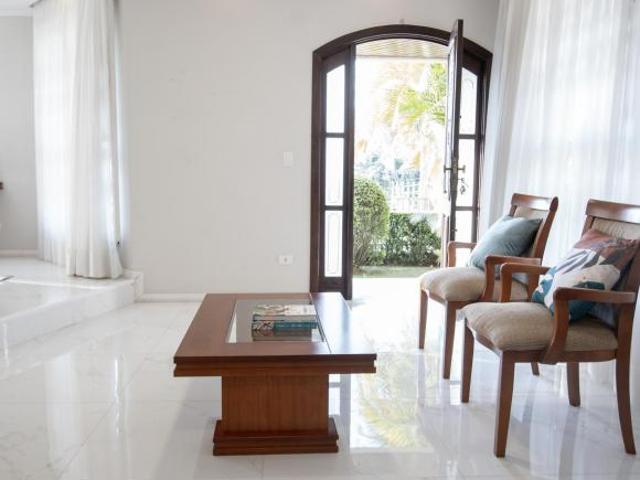 Casa 4 quartos / 2 suites / 4 vagas 313m² privat