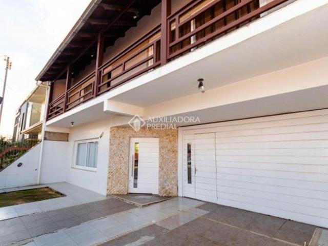 Casa 4 quartos, 2 suítes Centro Canoas/RS