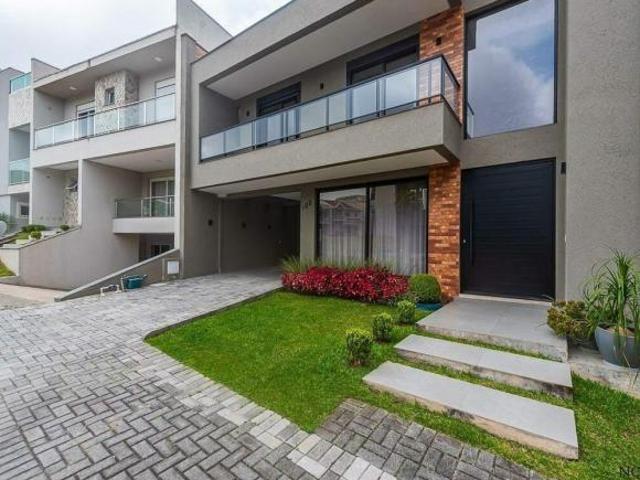 Casa 4 quartos, 2 suítes, em Condomínio Clube Bacacheri/Bairro Alto