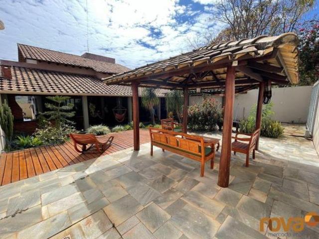 Casa 4 quartos 2 suites em Pirenópolis,Quintal