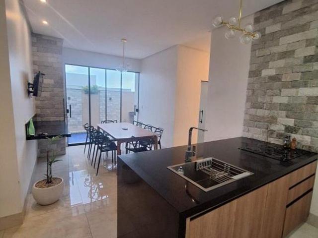 Casa 4 quartos 3 suítes ParqVille Quaresmeira