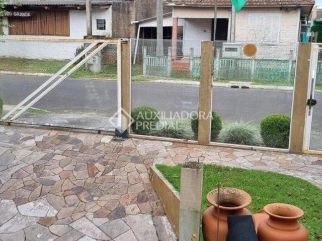 Casa 4 Quartos a venda no bairro Nossa Senhora das Graças com 166m²