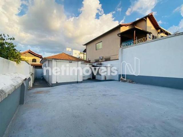 Casa 4 Quartos à Venda no Colégio Batista