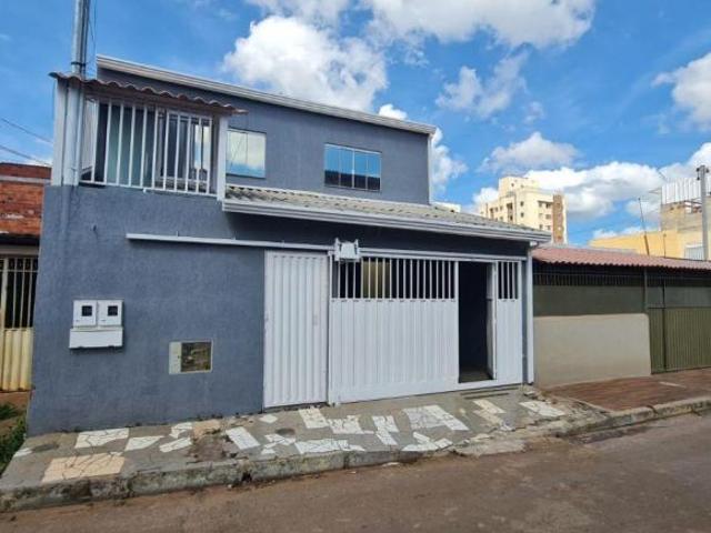 Casa 4 Quartos a venda em Samambaia