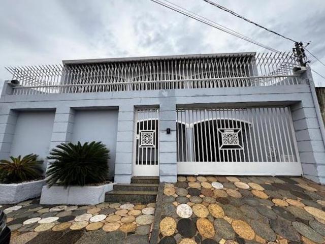 Casa 4 quartos aceita financiamento reformada Próximo ao Shopping JK