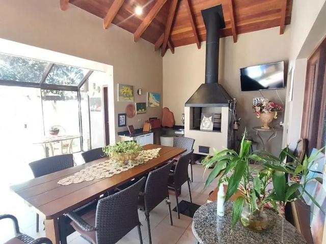 Casa 4 Quartos Ahú 380m²