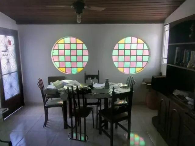 Casa 4 quartos Bairro Colegio Batista/Floresta