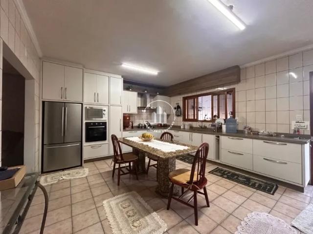 Casa 4 Quartos com 1 Suíte e 320m² Areias BRN