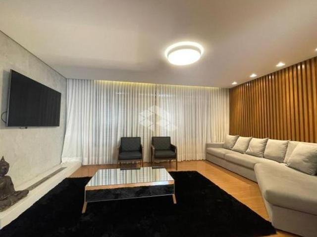 CASA 4 QUARTOS COM 4 VAGAS