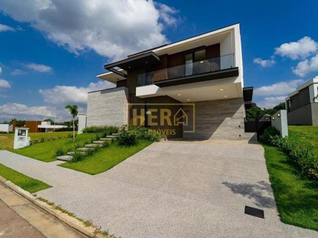 Casa 4 Quartos com 4 Suítes e 325m² Alphaville