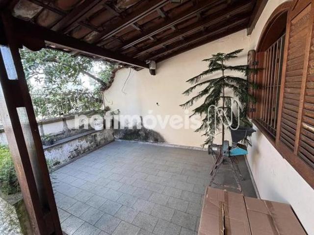 Casa 4 Quartos com Amplo Espaço Interno em Bairro Nobre de Belo Horizonte | Exce