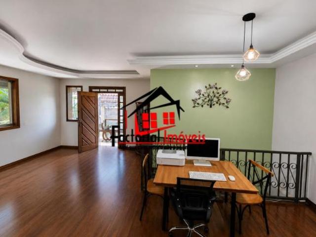 Casa 4 Quartos com Espaço Gourmet e Porão Independente no Álvaro Camargos – BH/MG