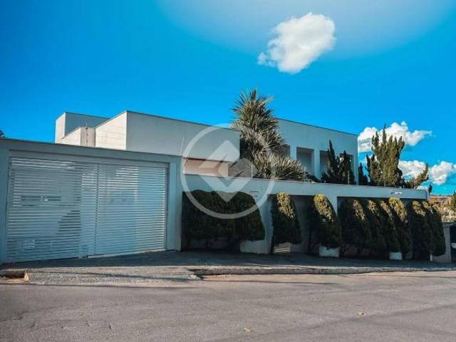 Casa 4 quartos, com piscina, porteira fechada Pedro Leopoldo/My Broker