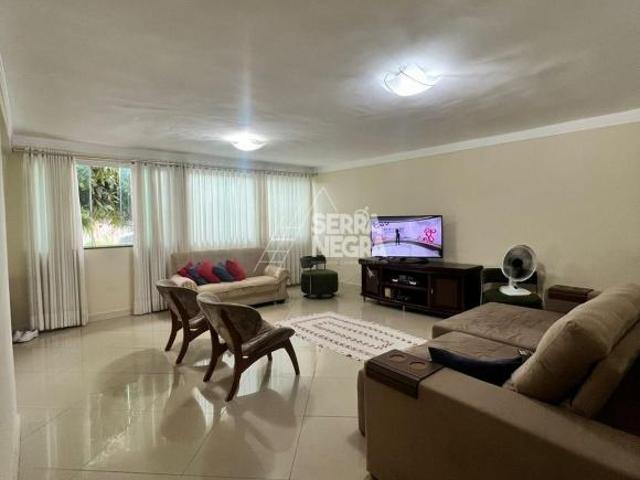 CASA 4 QUARTOS CONDOMINIO FECHADO SALA AMPLA OTIMA LOCALIZAÇÃO RUA 3 VICENTE PIRES DF