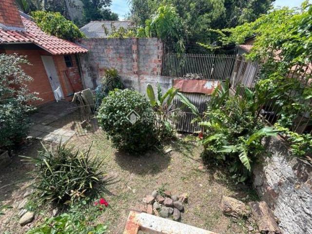 Casa 4 quartos, de 257m2, churrasqueira em amplo terreno, vaga 2 carros, prox. Puc