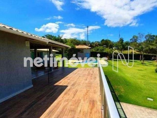 Casa 4 Quartos de Alto Padrão em Condomínio Fechado – 6.200m² , Lazer Completo!