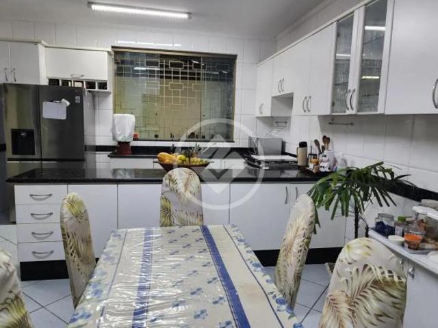 Casa 4 quartos em Vespasiano com 445 m2, sendo 1 suíte master com varanda que une sofisticação e co