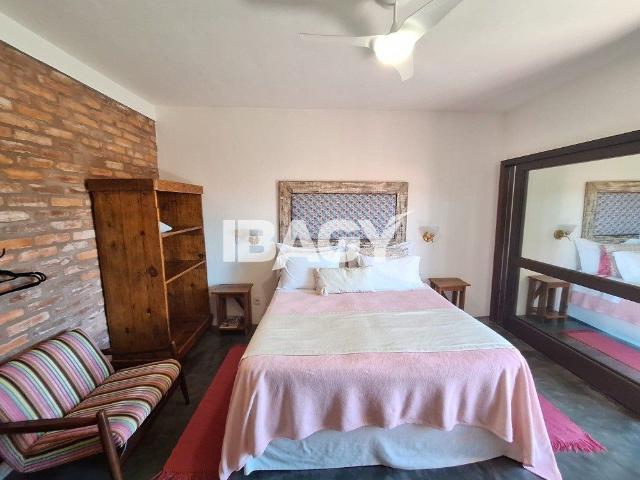 Casa 4 Quartos Lagoa Da Conceição 126m²