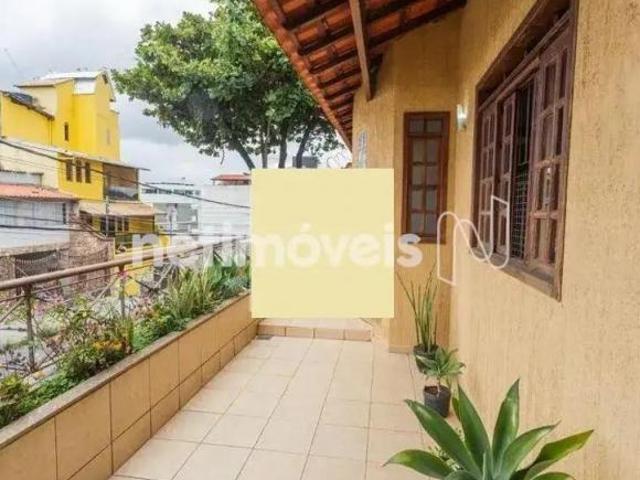 Casa 4 quartos, lote de 400m, barracão de fundos, 4 vagas, 2 suítes, quintal
