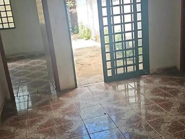 Casa 4 Quartos para Venda no Setor Aeroviário Goiânia