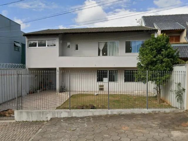 Casa 4 Quartos Santa Felicidade 251m²