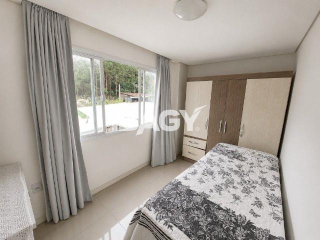 Casa 4 Quartos Saco Grande 465m²