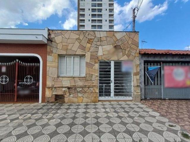 CASA 4 QUARTOS SENDO 1 SUITE VILLA HORTENCIA