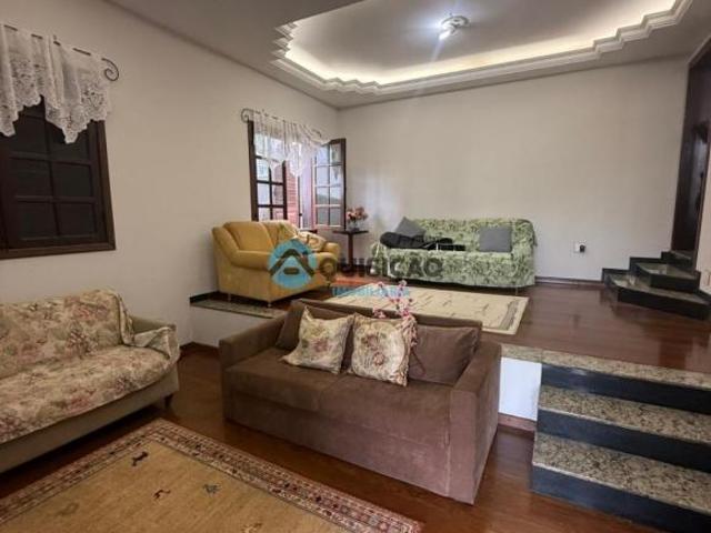 Casa 4 Quartos sendo 3 Suítes Suíte Master com Hidromassagem