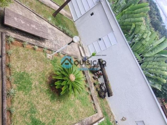 Casa 4 Quartos sendo um Suíte