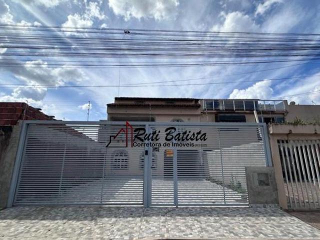 Casa 4 quartos Sobrado aceita financiamento