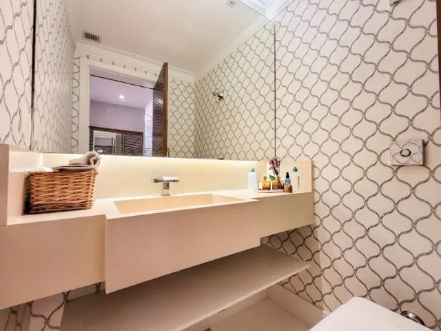 Casa 4 quartos/suítes, condomínio no miolo da granja viana